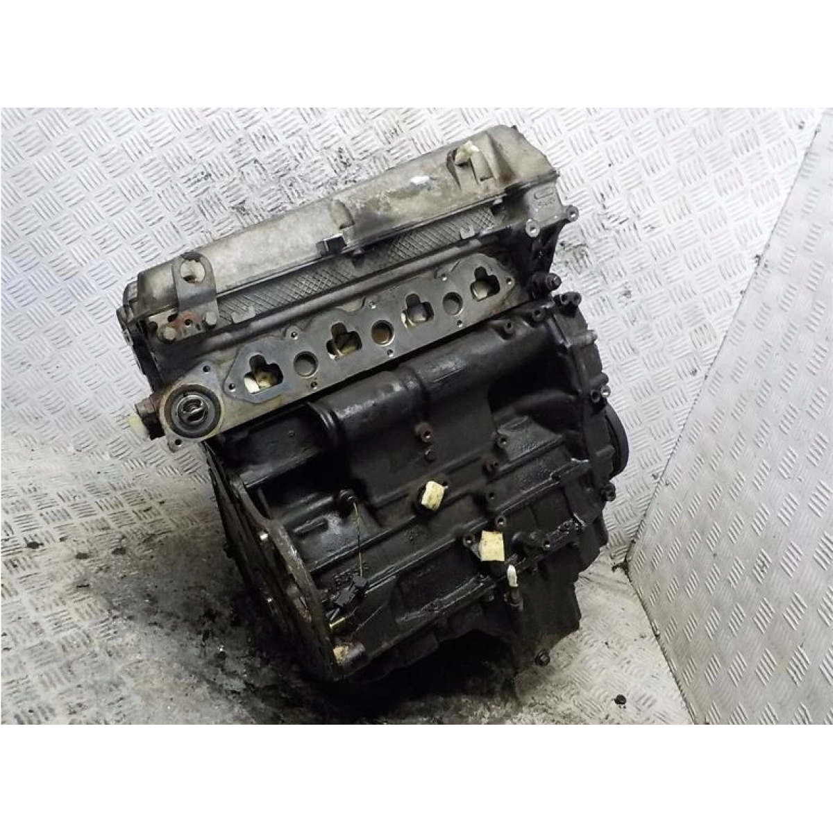 Двигун SAAB 2.0 Turbo B205E в Україні. Купити двигун для авто в Києві ...