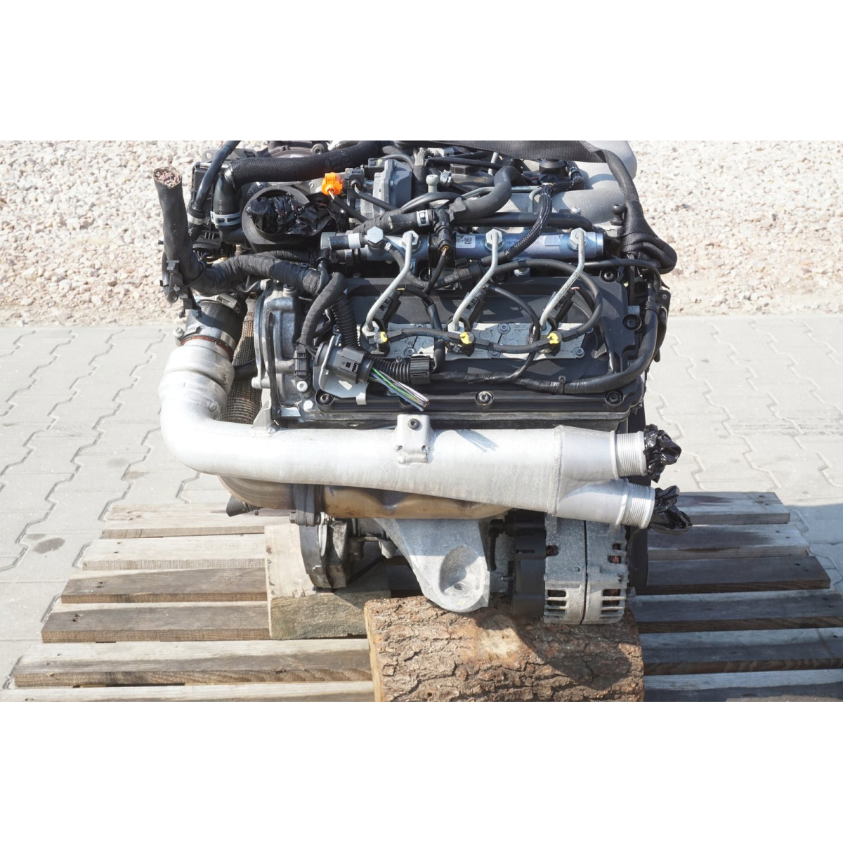 Двигун Volkswagen TOUAREG 3.0 V6 TDI CNRB в Україні. Купити двигун для ...