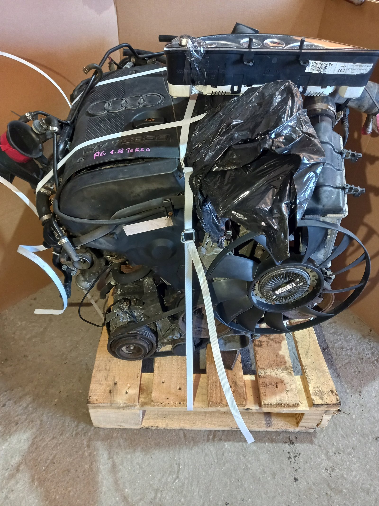 Двигун Volkswagen PASSAT 1.8 T 20V AWT в Україні. Купити двигун для ...